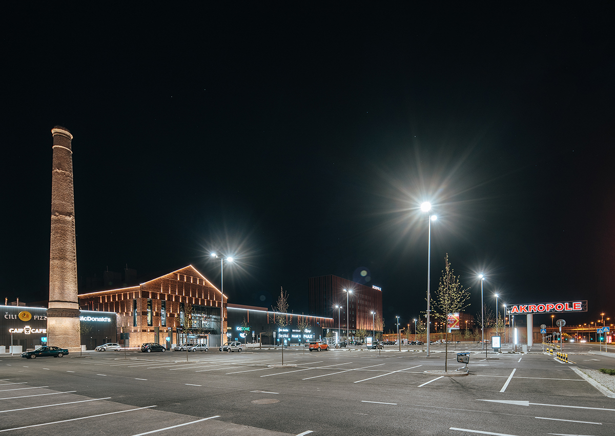 VILNIUS AKROPOLIS is the largest multi-functional shopping centre in ...