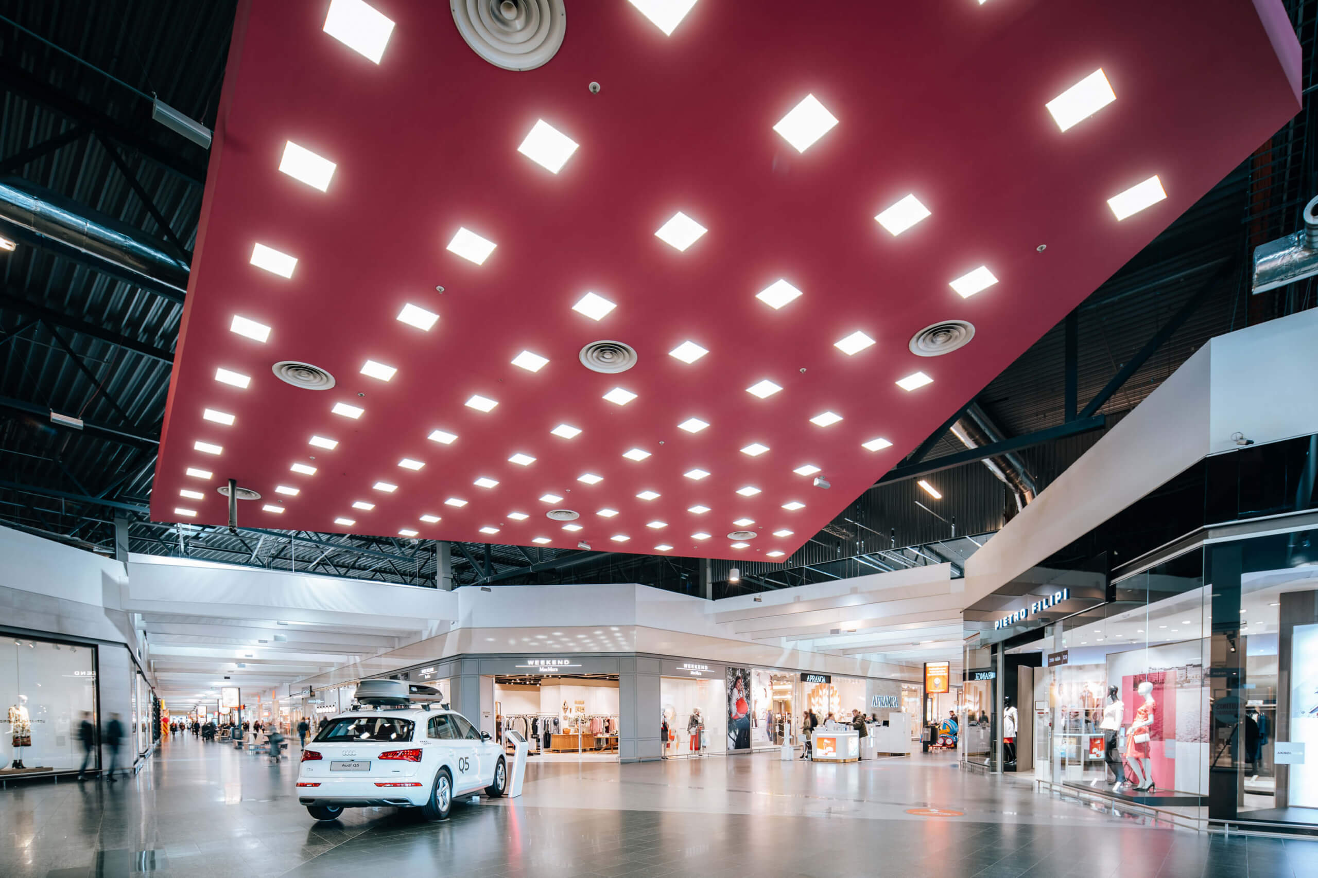 It is the largest multifunctional shopping centre in western Lithuania.